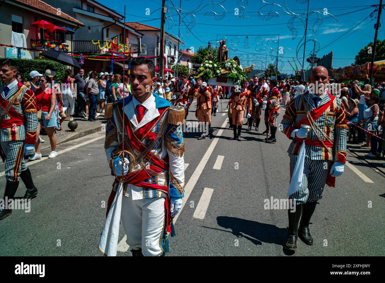 The "Bugiada e Mouriscada" festival in São João de Sobrado, Valongo ...