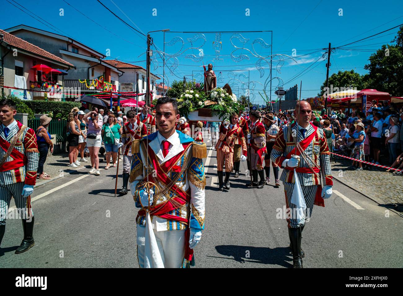 The "Bugiada e Mouriscada" festival in São João de Sobrado, Valongo ...