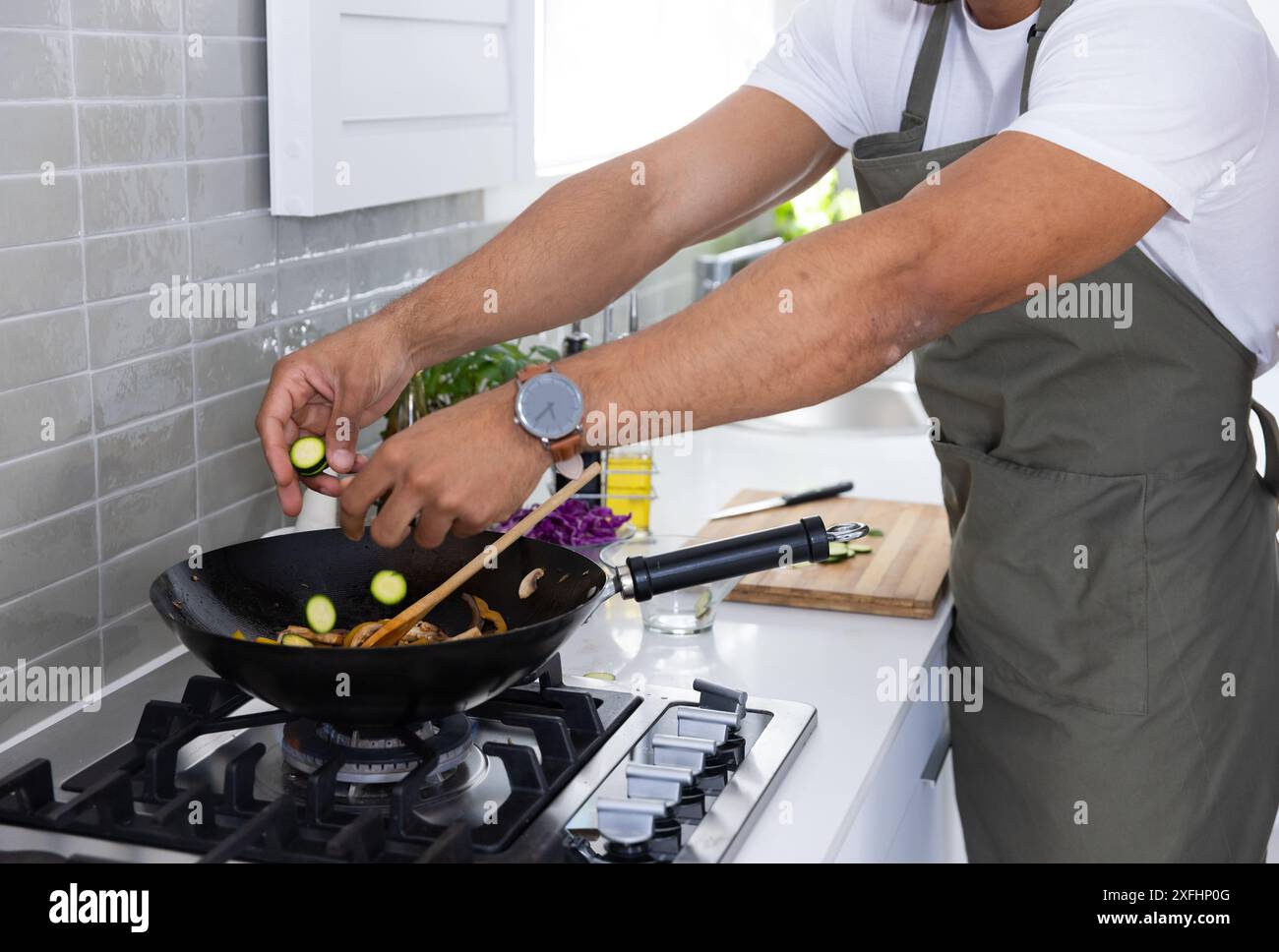 Vegetables cooking utensils hi-res stock photography and images - Alamy