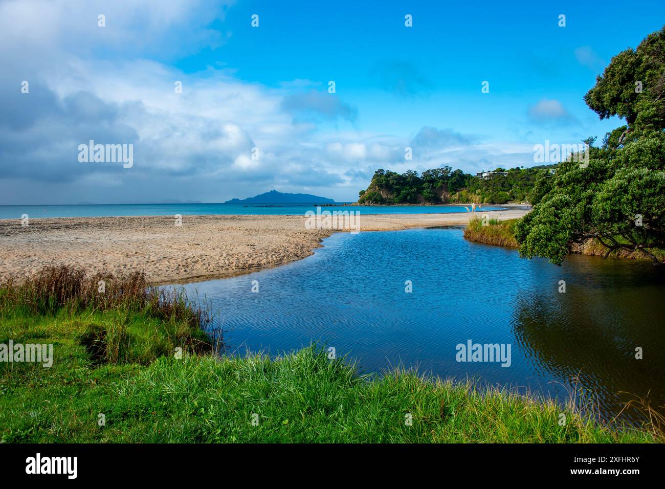 Langs beach hi-res stock photography and images - Alamy