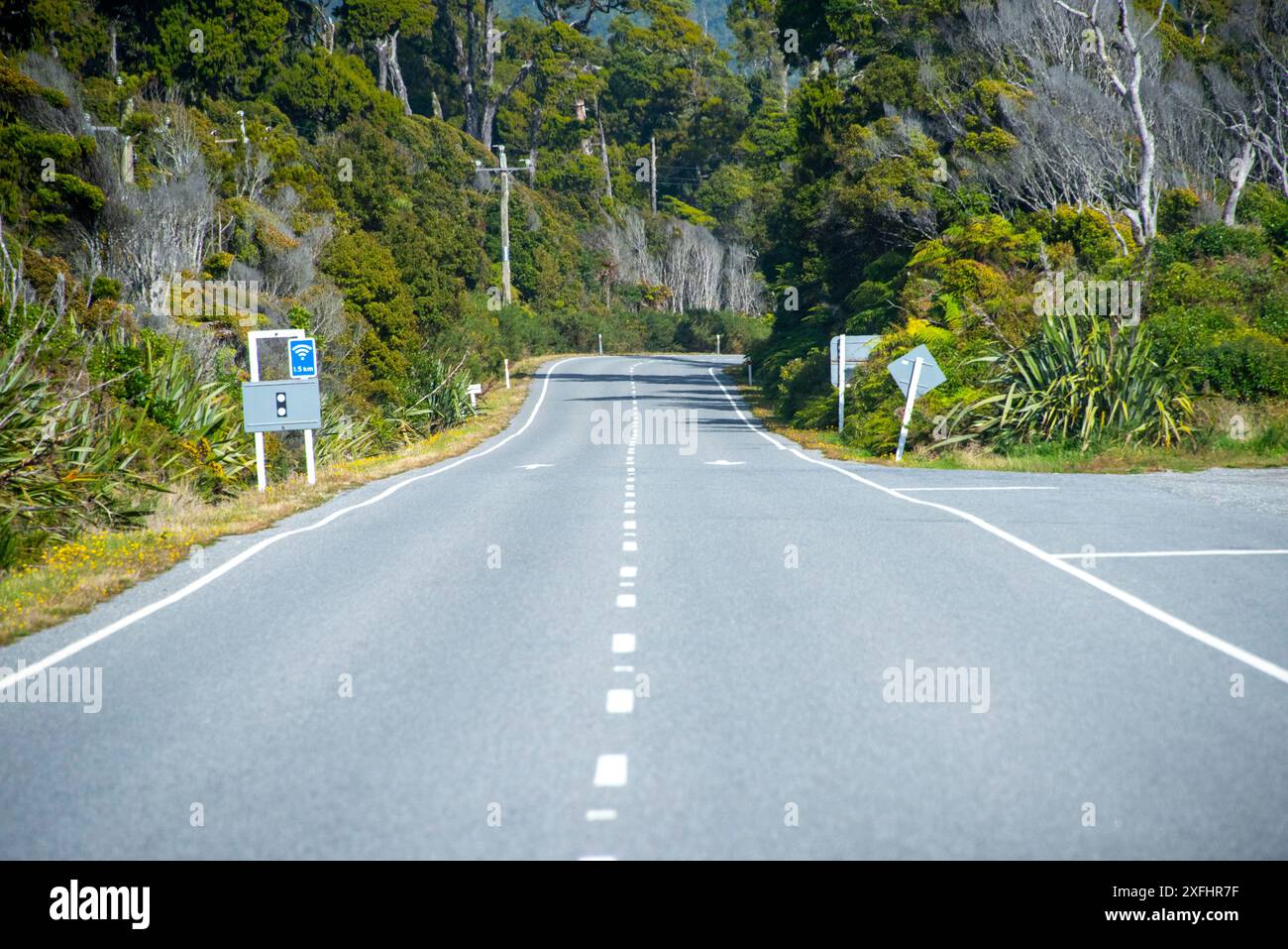 New Zealand State Highway 6 (Haast Pass Stock Photo - Alamy