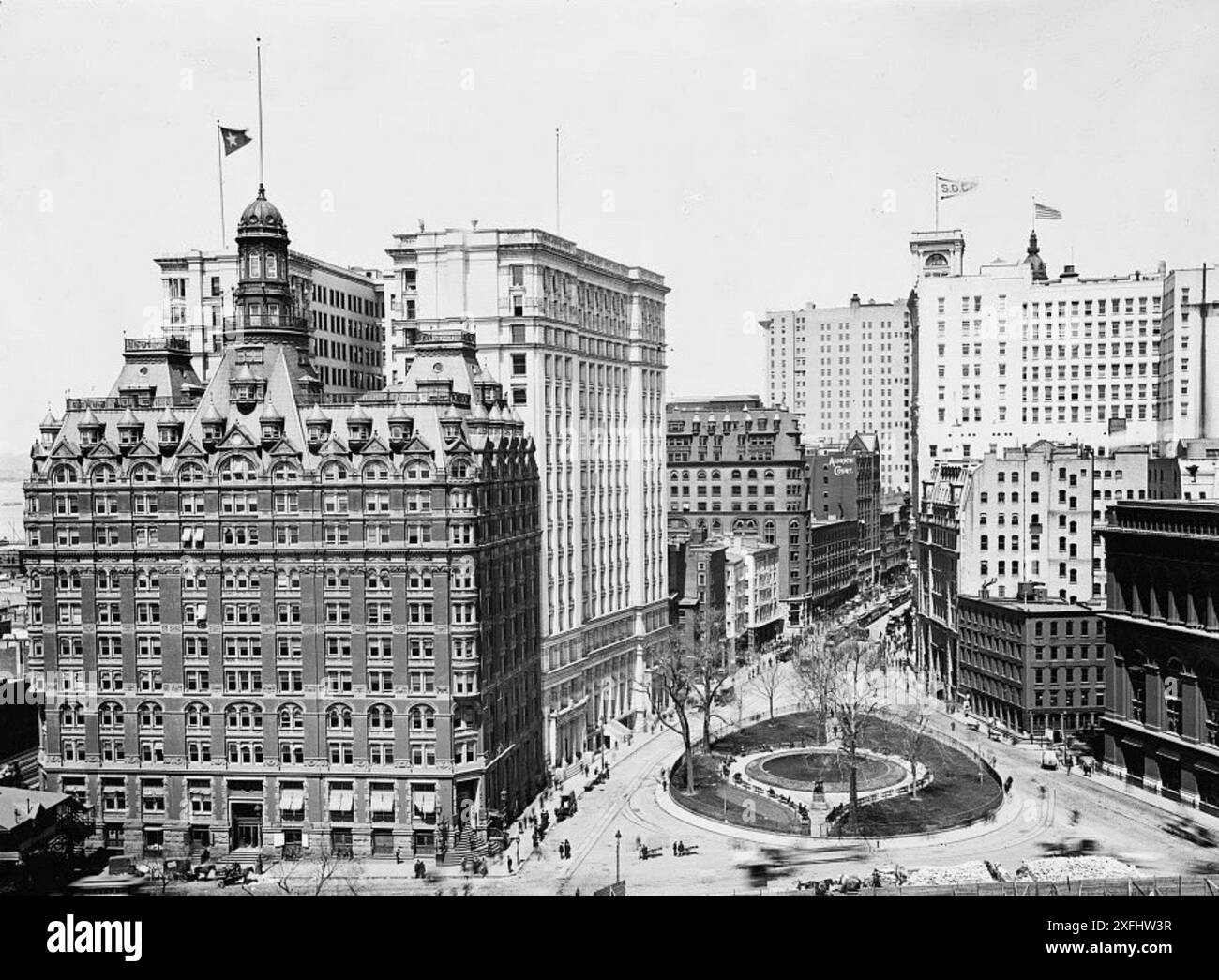 Green nyc Black and White Stock Photos & Images - Alamy