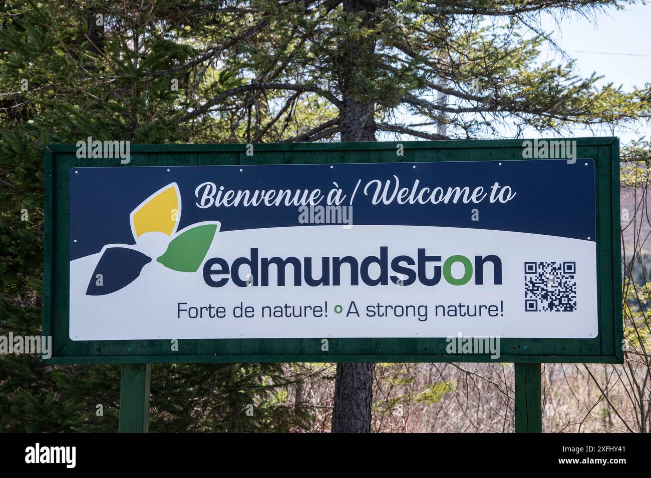 Welcome to Edmunston on Airport Road in New Brunswick, Canada Stock ...