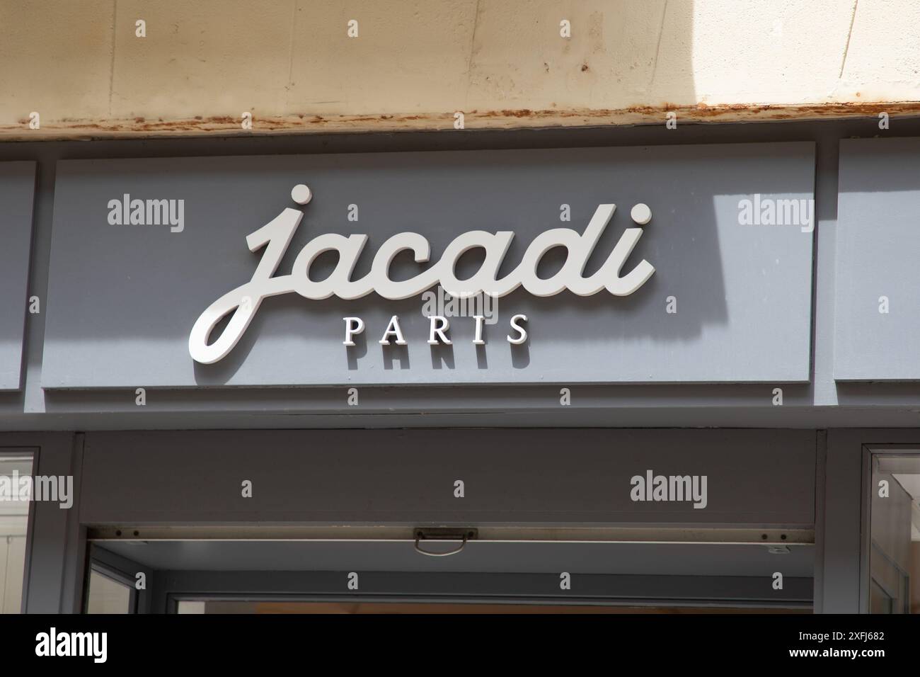 Bordeaux , France - 06 15 2024 : Jacadi Paris text logo and brand sign facade boutique clothing ...