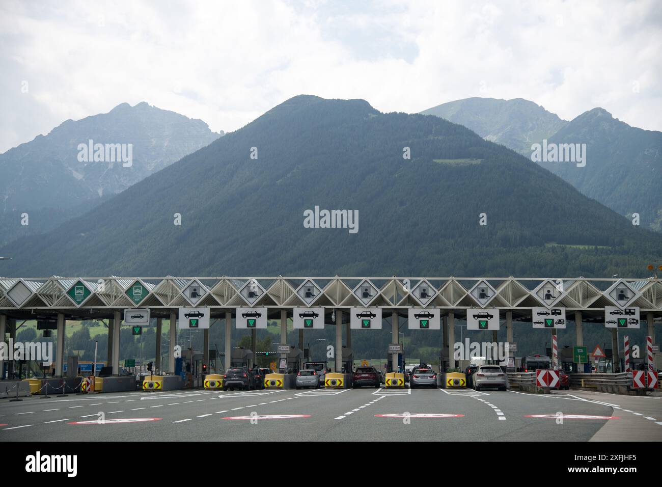 ASFINAG Mautstelle Schönberg on Brennerautobahn A13 in Schonberg im ...