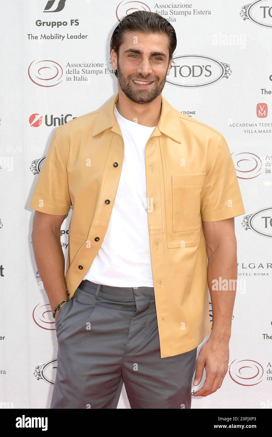 Mario Ermito bei der 64. Verleihung der Globi d'Oro 2024 in der ...