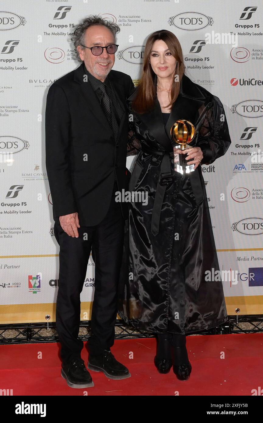 Tim Burton mit Partnerin Monica Bellucci bei der 64. Verleihung der ...