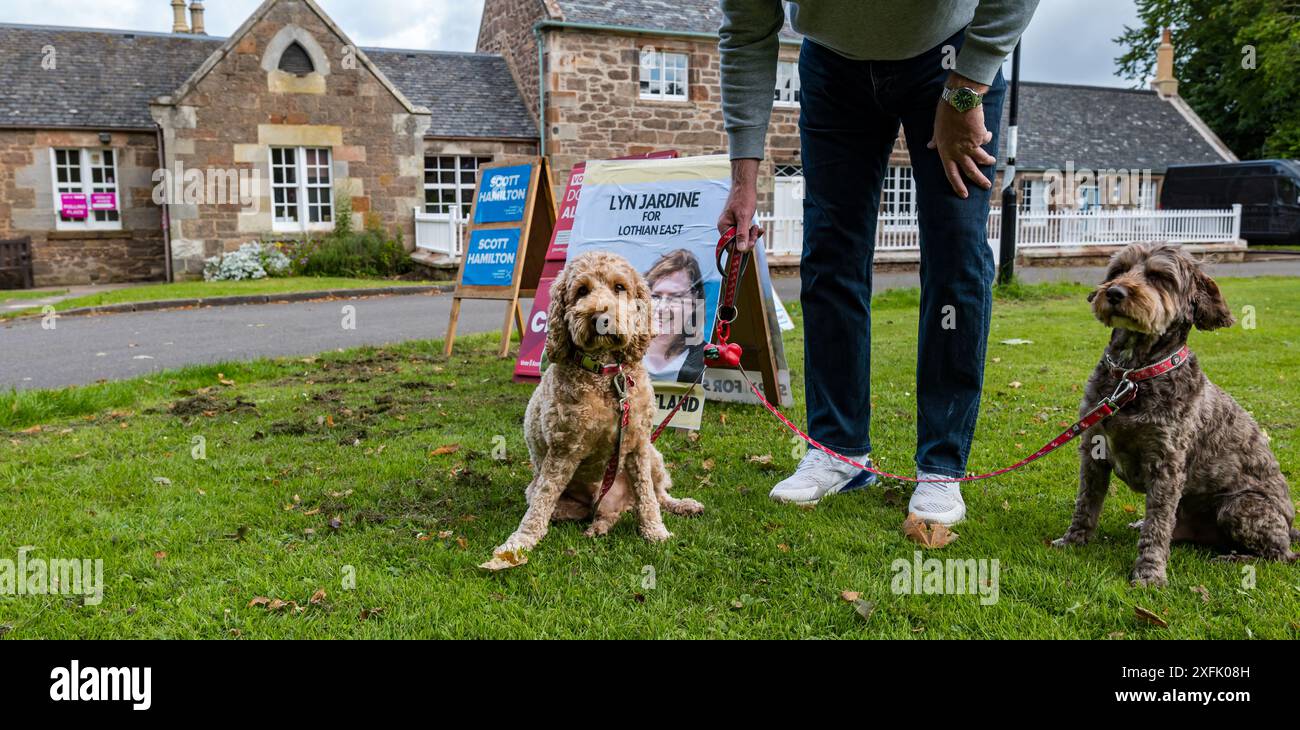 East Lothian, Scotland, UK, 04 July 2024. Dogs at Polling Places: the ...