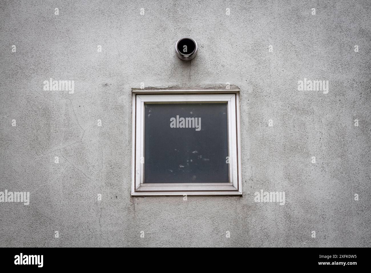 Concrete window frame hi-res stock photography and images - Alamy
