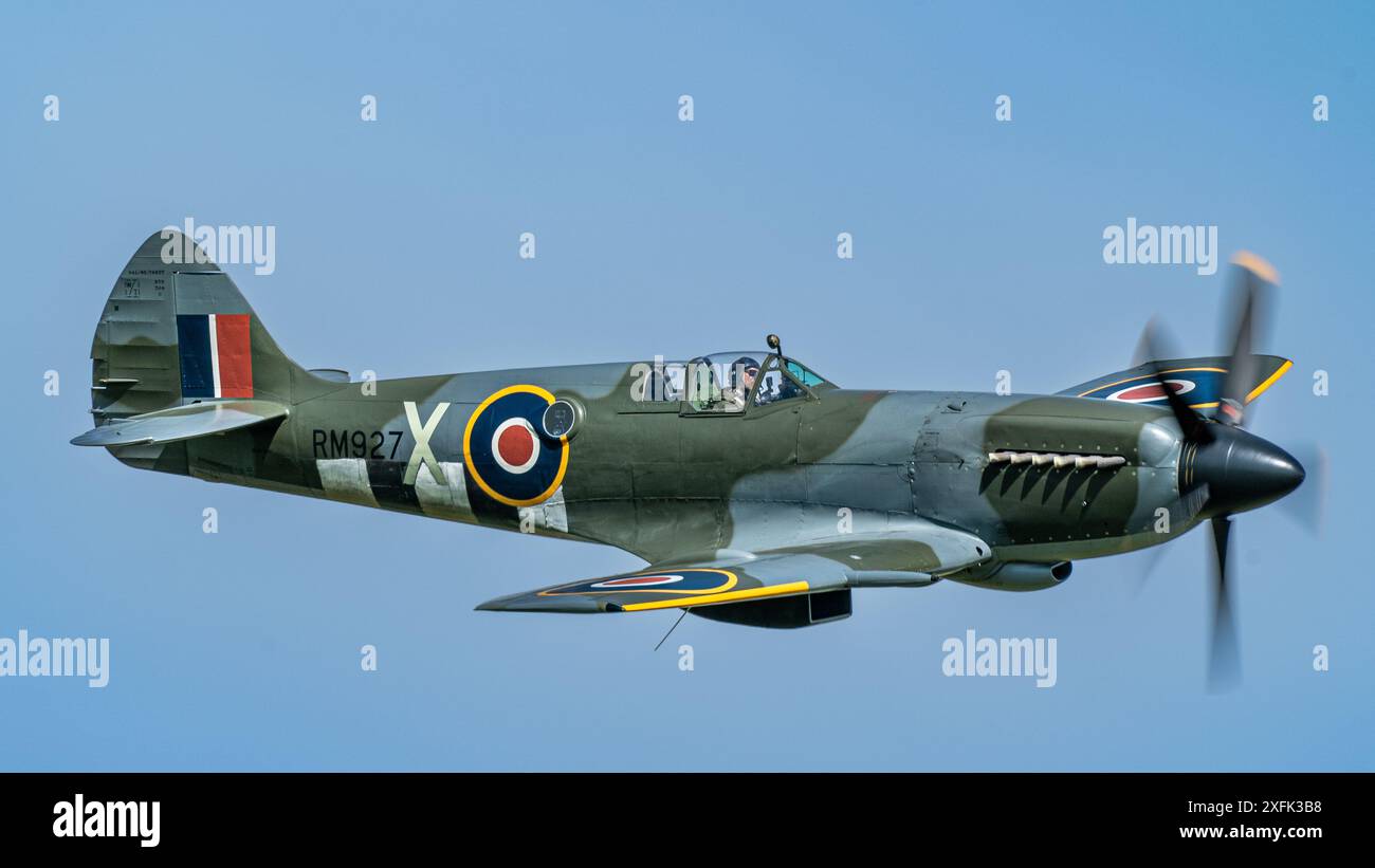 Supermarine spitfire mk xiv hi-res stock photography and images - Alamy