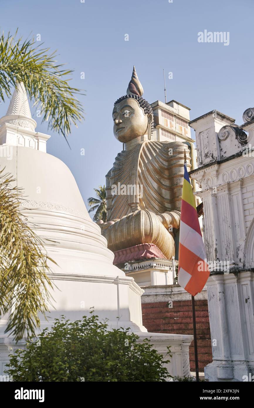 Buddha Statue in the Wewurukannala Vihara temple in Dickwella, Sri ...