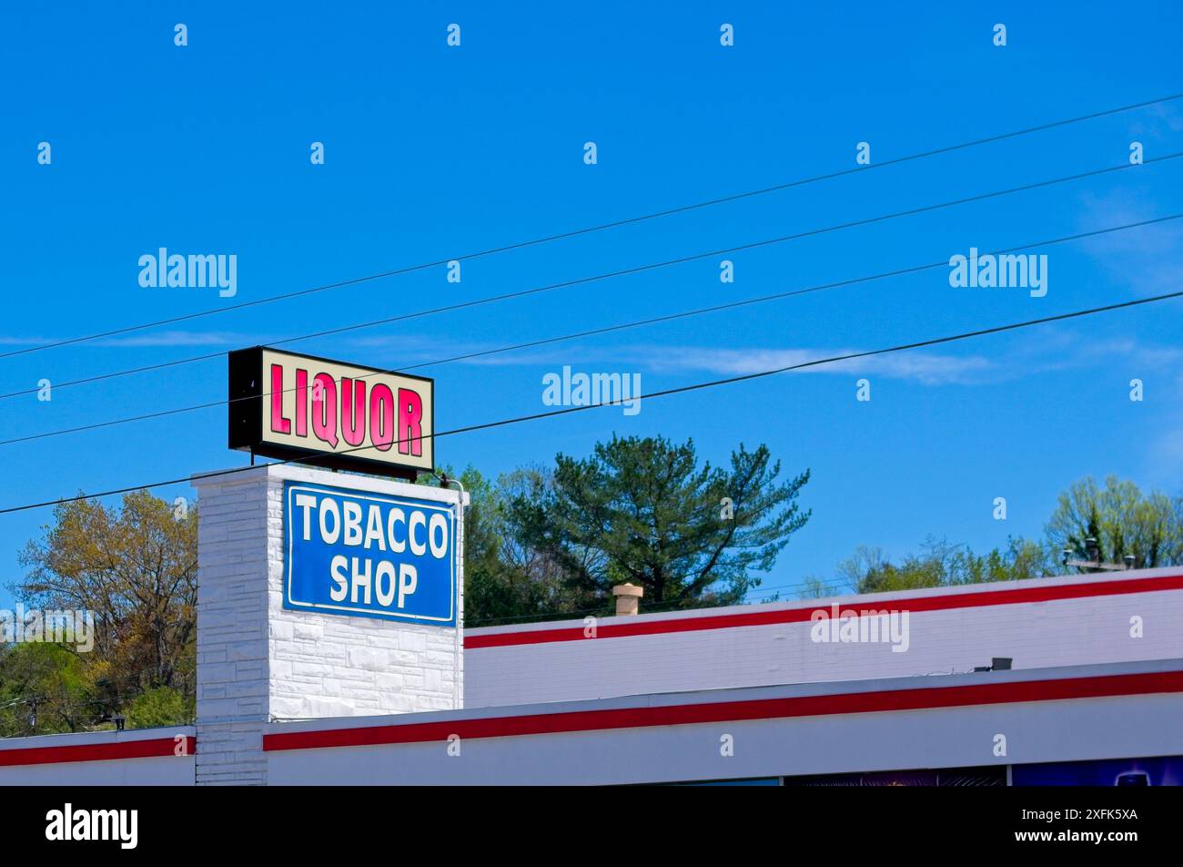 Tobacco retail hi-res stock photography and images - Alamy