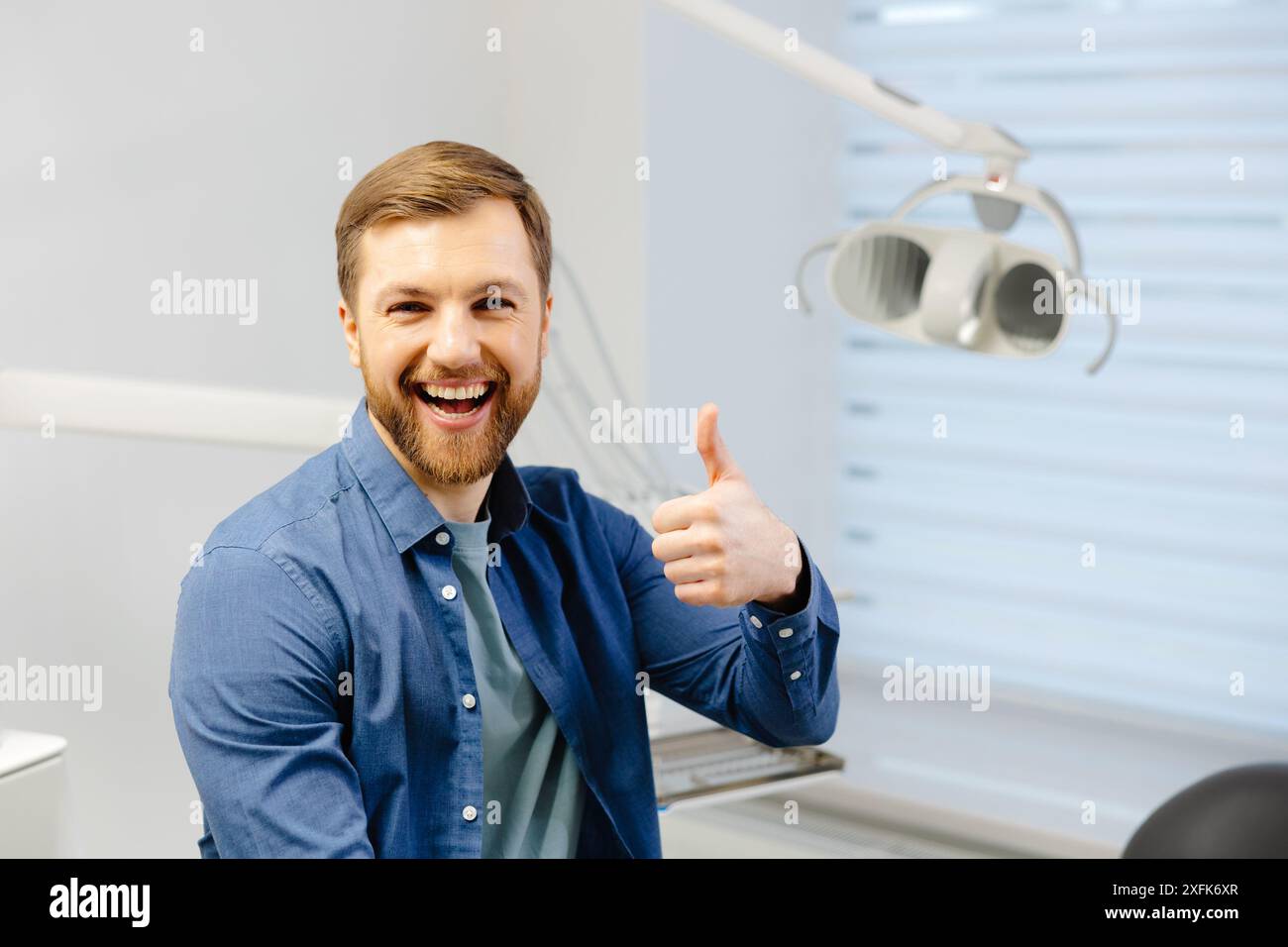 Portrait patient in dental chair hi-res stock photography and images ...