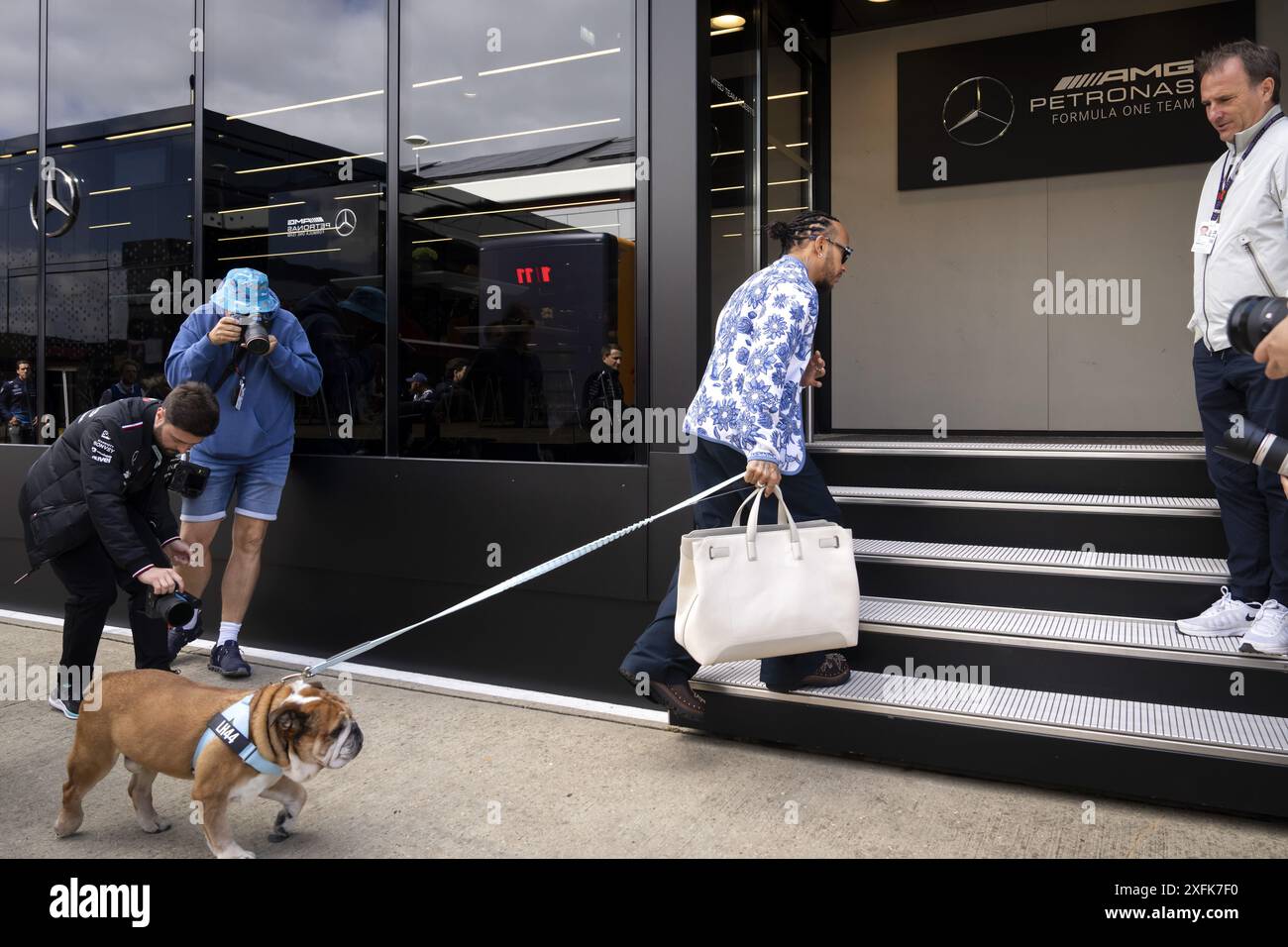 SILVERSTONE - 04/07/2024, Lewis Hamilton (Mercedes) and his dog Roscoe ...