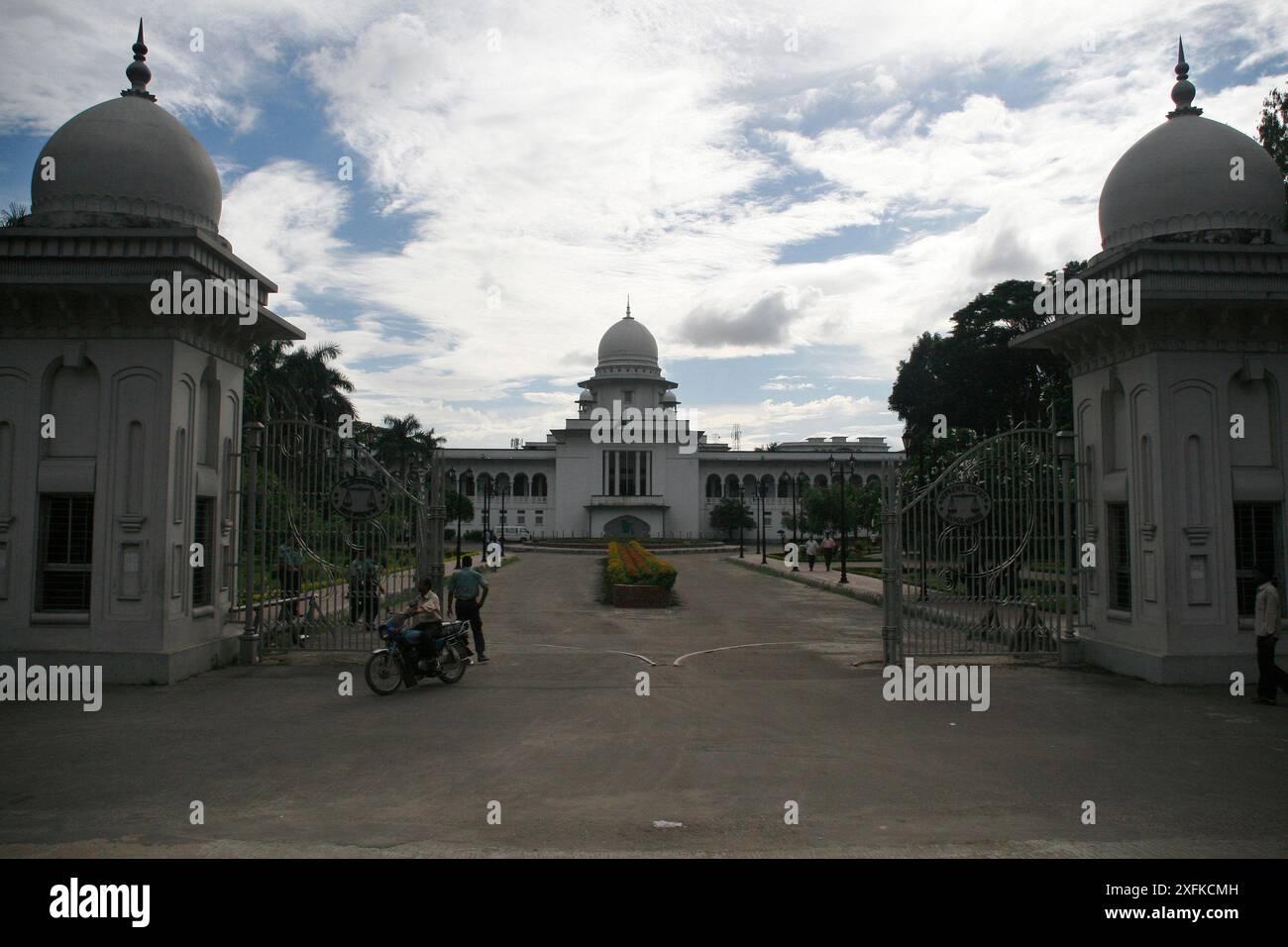 Dhaka court hi-res stock photography and images - Alamy