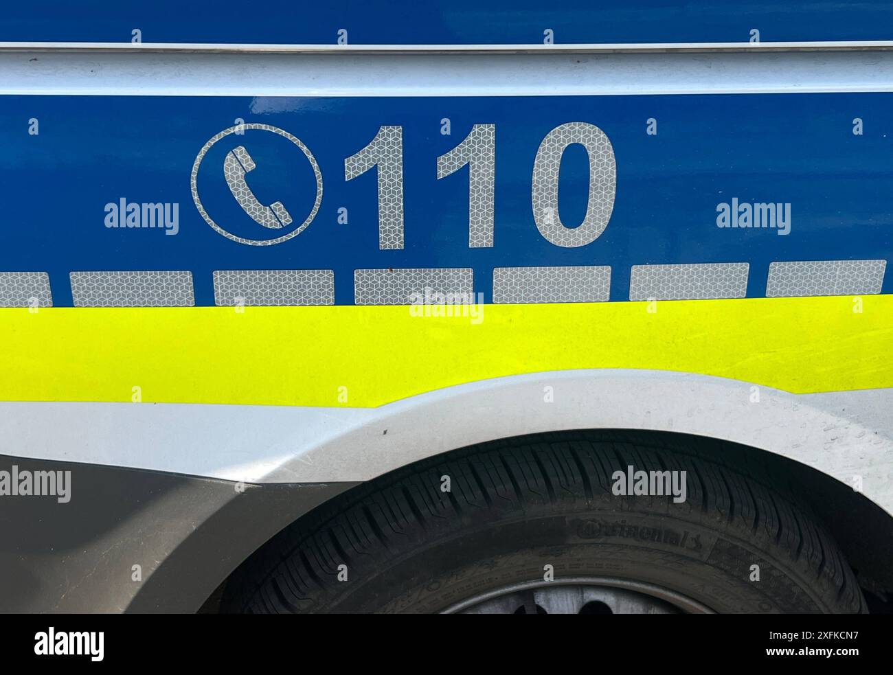 Polizei 110 hi-res stock photography and images - Alamy