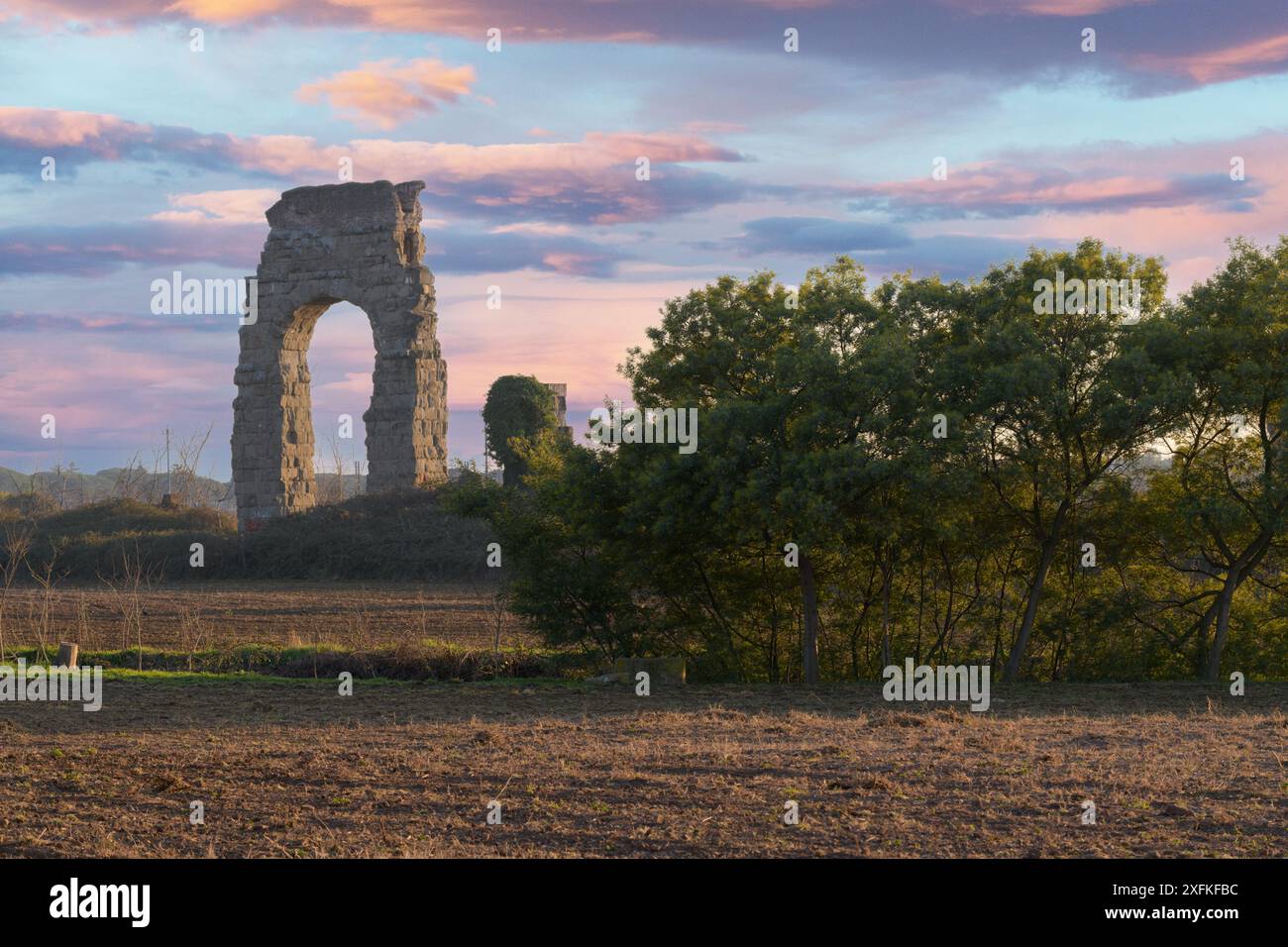 Anio vetus rome hi-res stock photography and images - Alamy