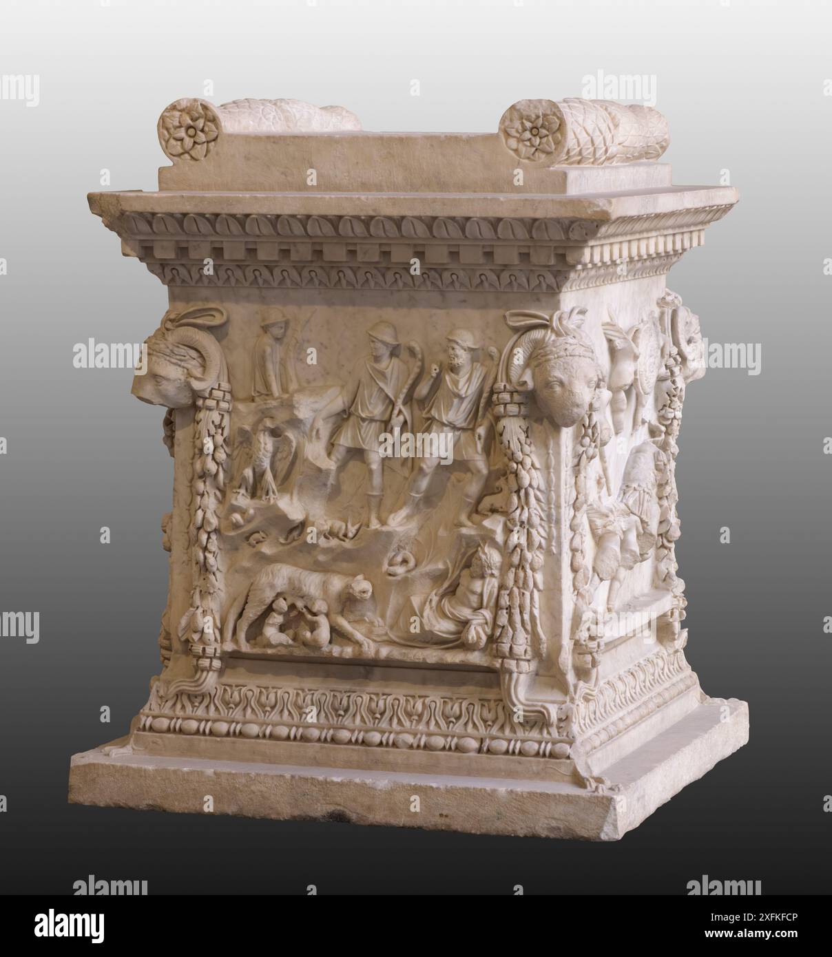 Romulus and remus massimo hi-res stock photography and images - Alamy