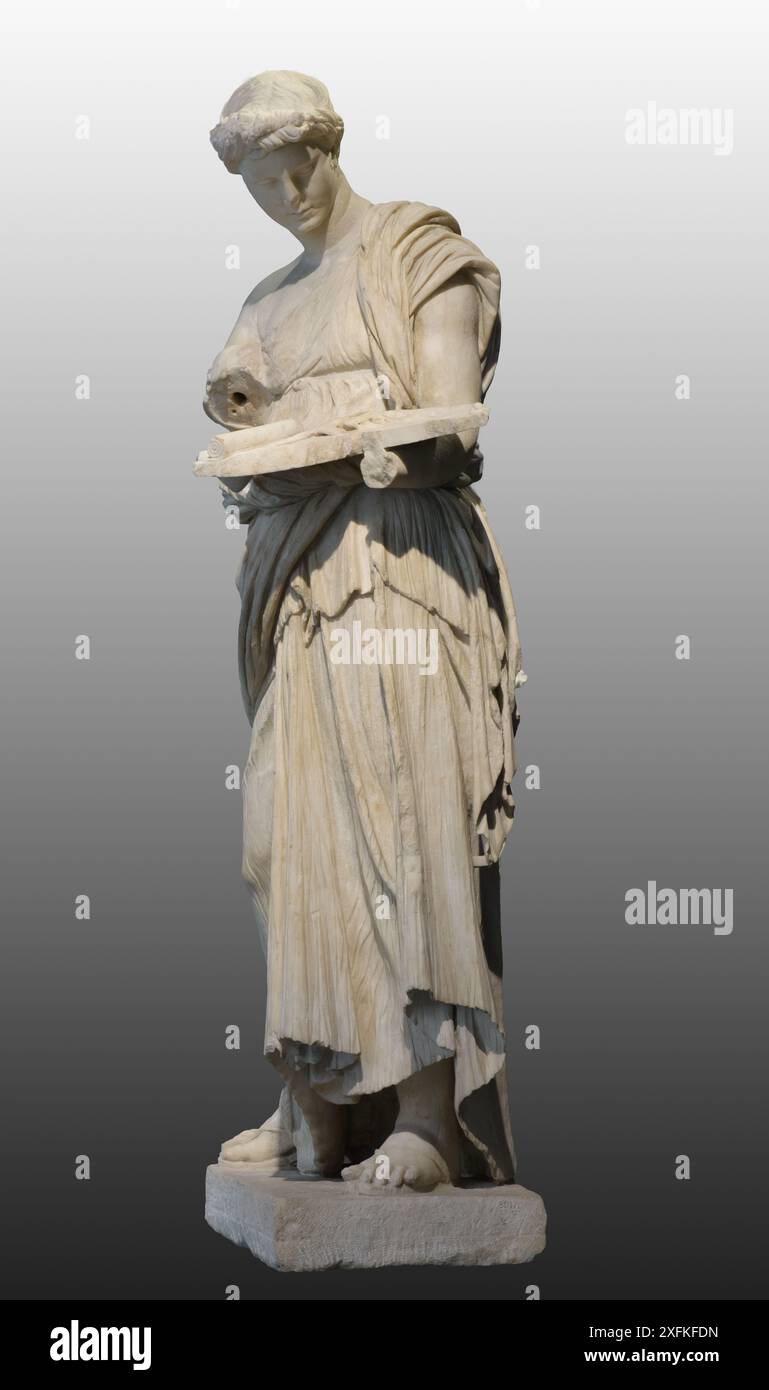 Greek priestess hi-res stock photography and images - Alamy