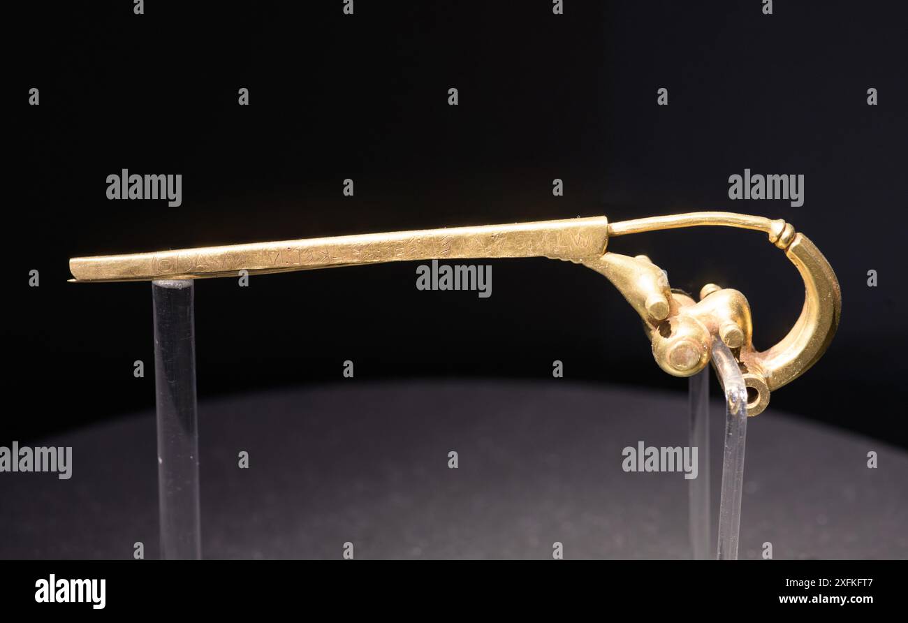 Praeneste fibula hi-res stock photography and images - Alamy