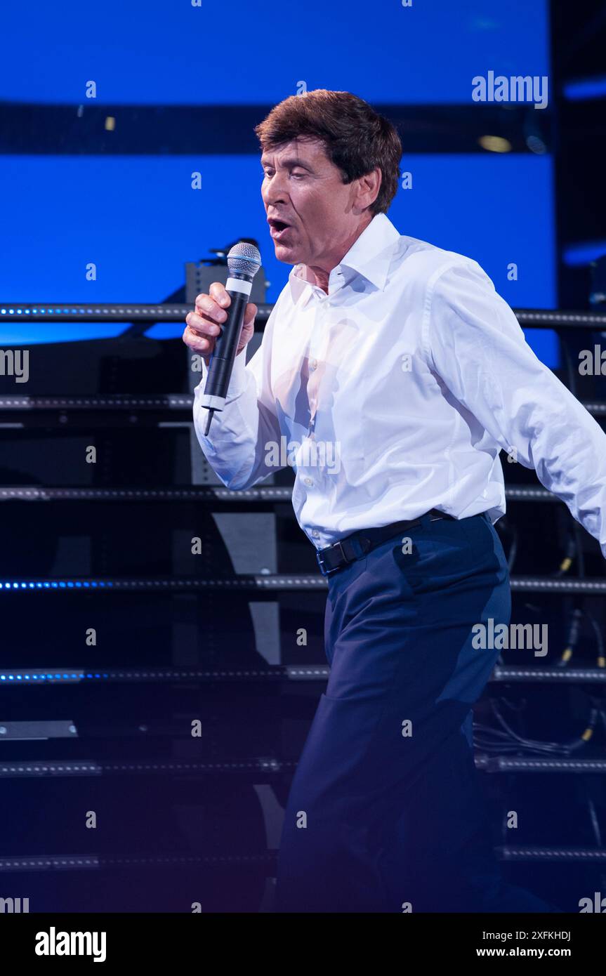 Verona Italy 06/06/2009: Gianni Morandi,famous Italian singer,live ...