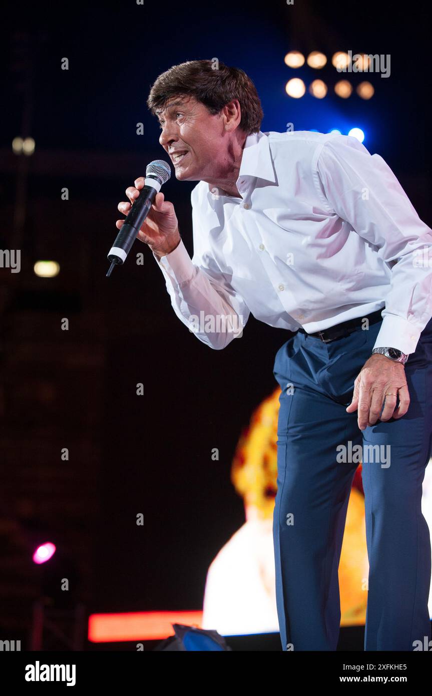 Verona Italy 06/06/2009: Gianni Morandi,famous Italian singer,live ...