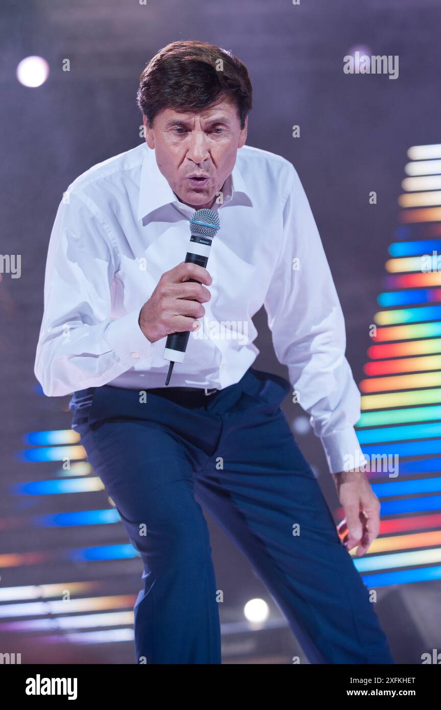 Verona Italy 06/06/2009: Gianni Morandi,famous Italian singer,live ...