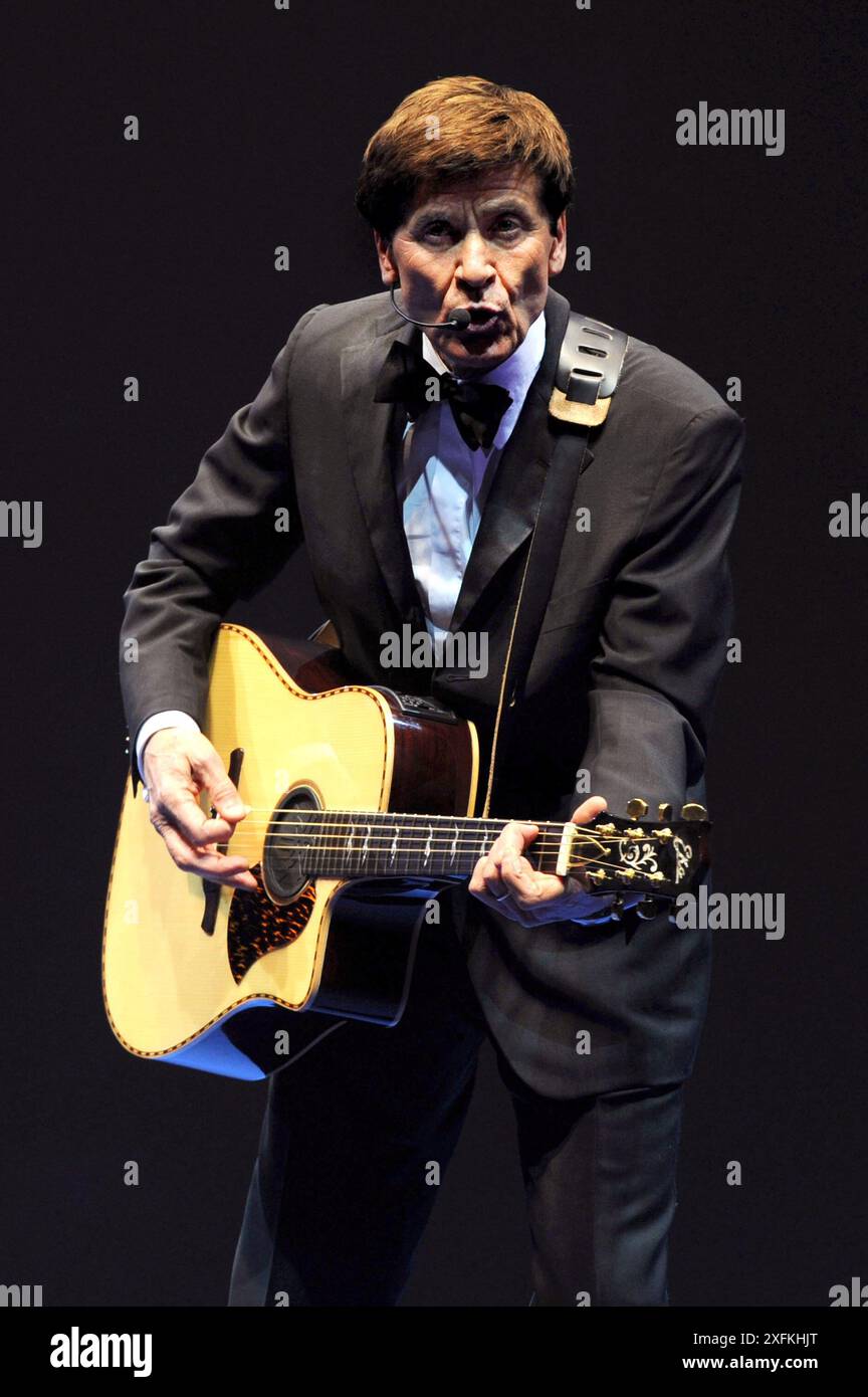 Gianni morandi 2008 hi-res stock photography and images - Alamy