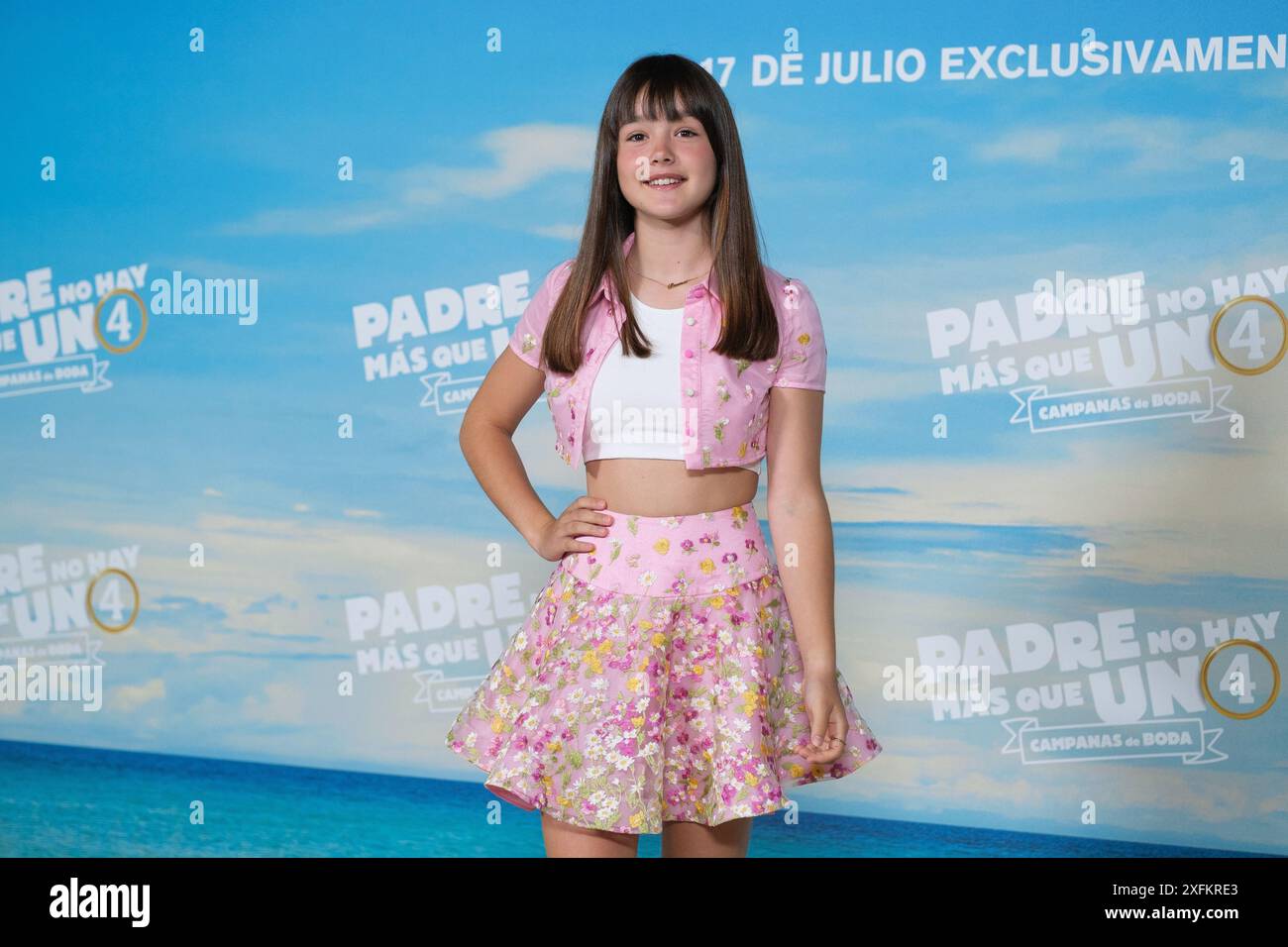 Luna Fulgencio attends the Madrid photocall for "Padre No Hay Más Que ...