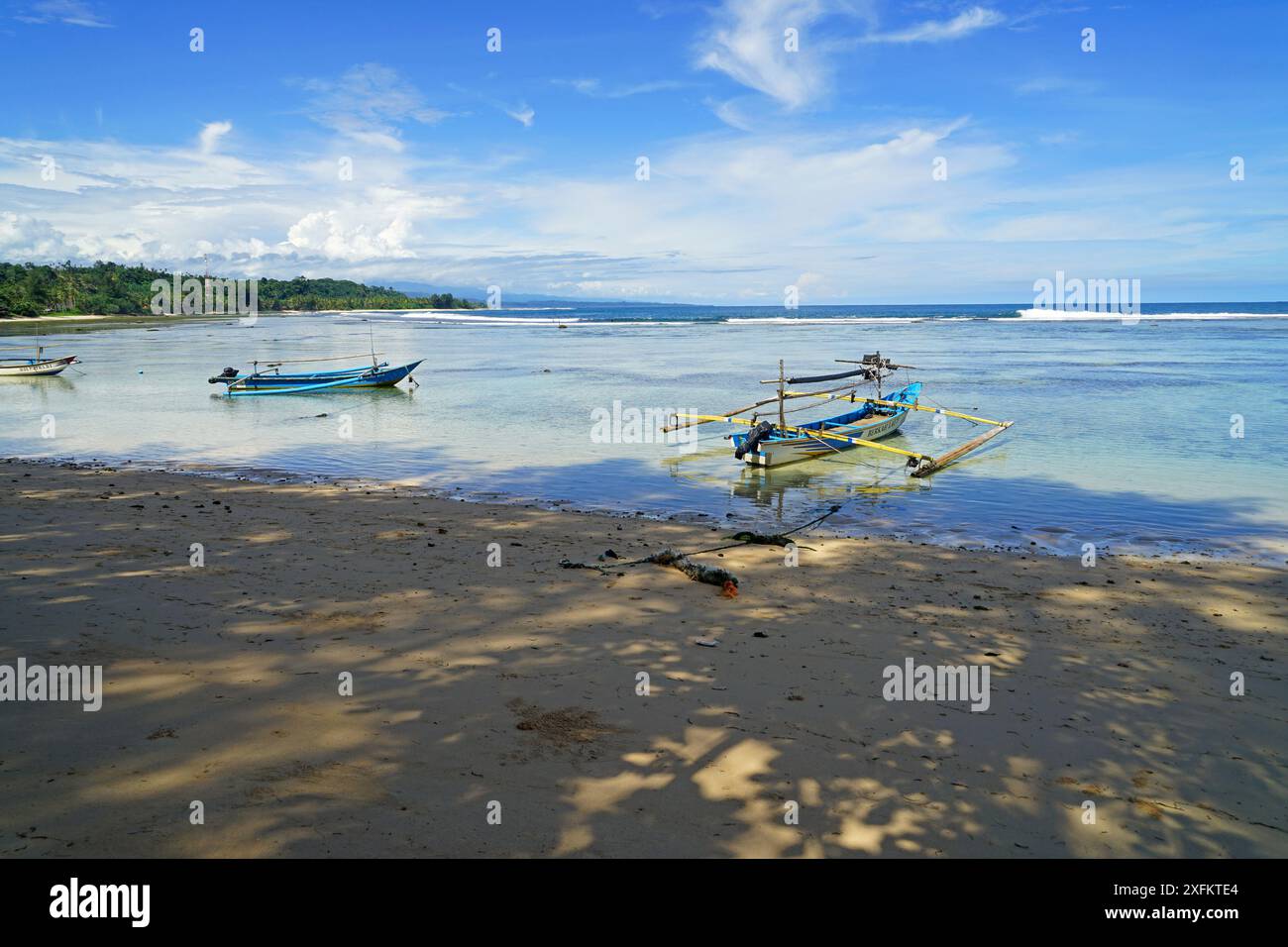Pantai Laguna Beach, Kaur, Bengkulu, Sumatera, Indonesia Stock Photo ...