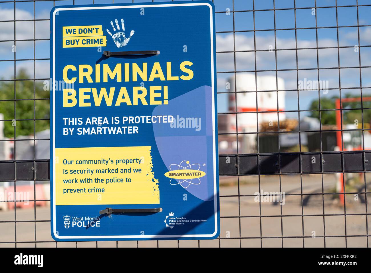 Beware sign hi-res stock photography and images - Alamy