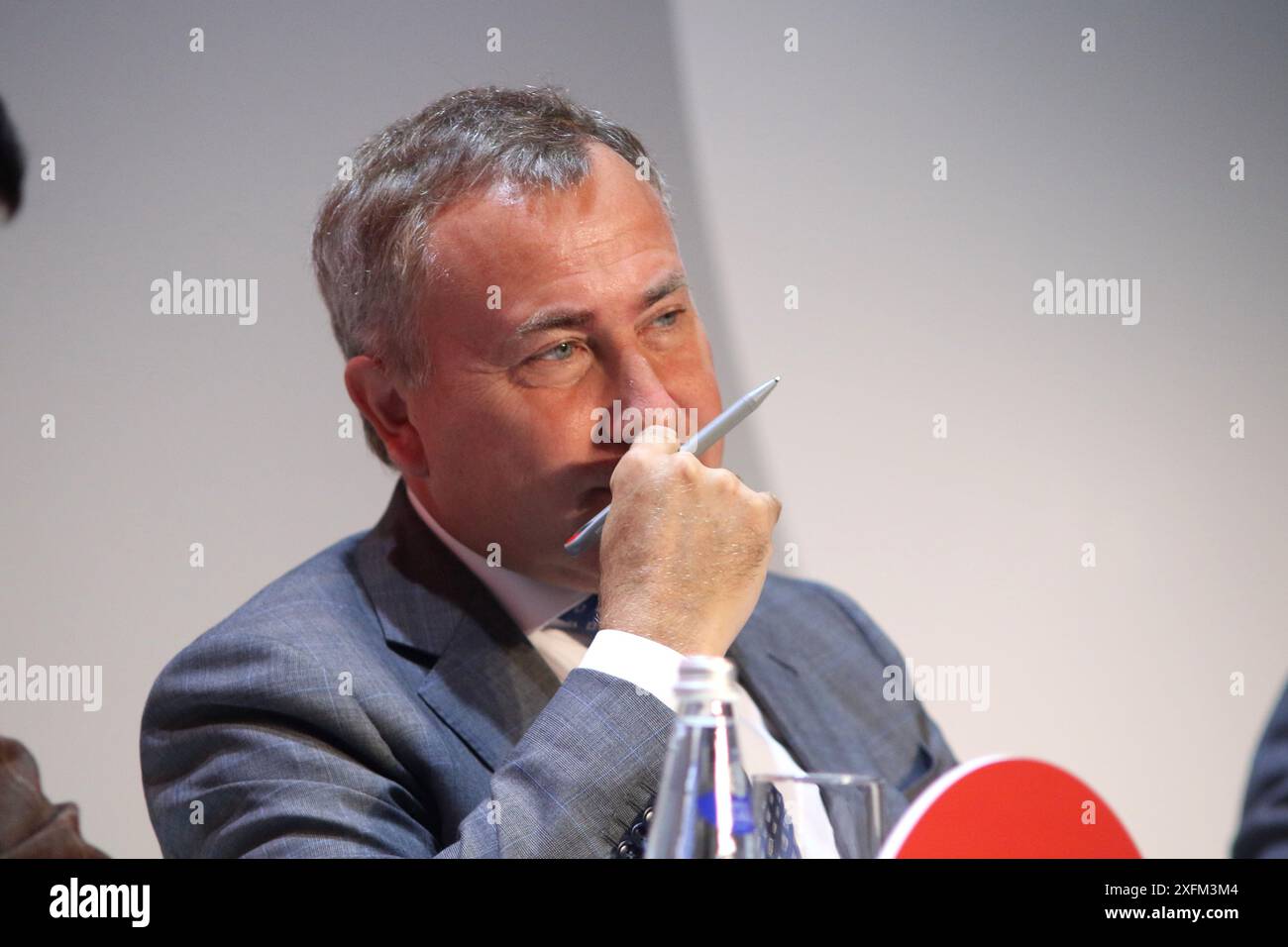 Intermediary and infrastructure hi-res stock photography and images - Alamy