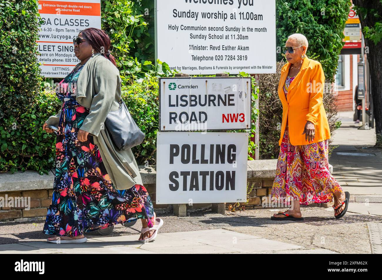 London, UK. 4th July, 2024. Large queues, including people of all ages ...