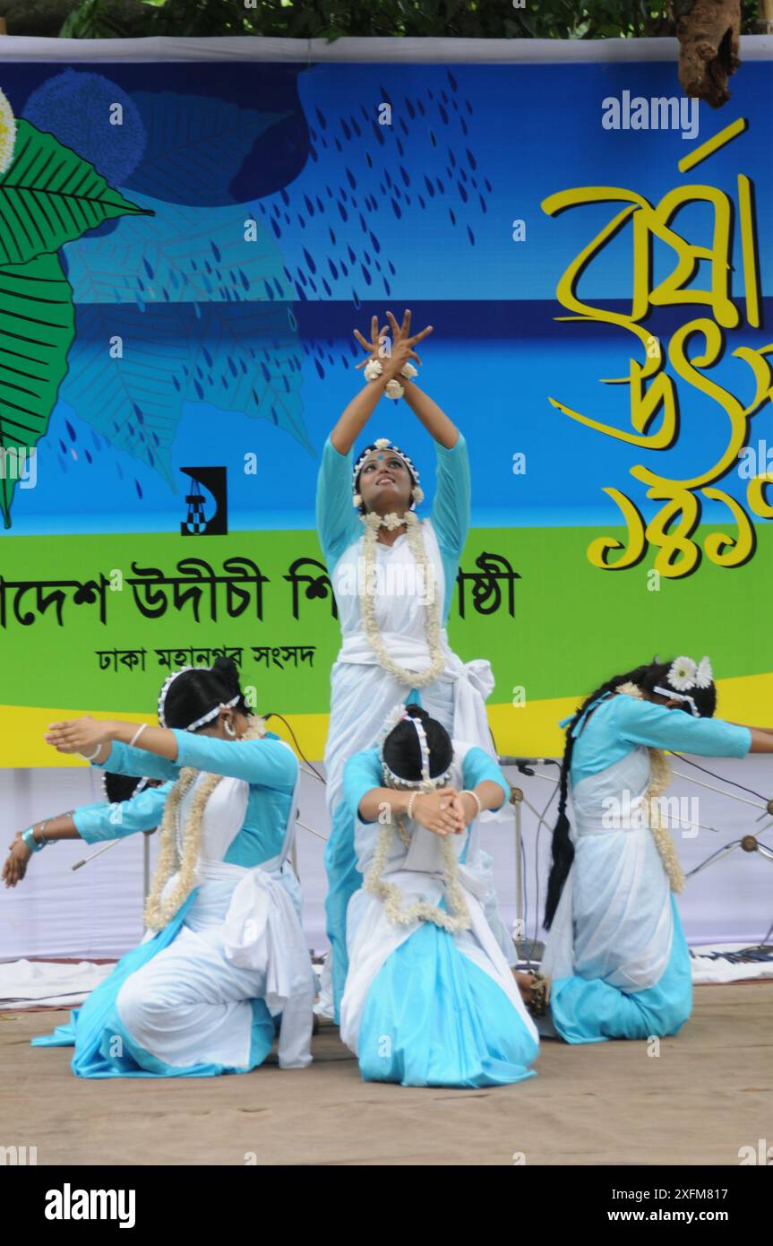 Monsoon dance hi-res stock photography and images - Alamy
