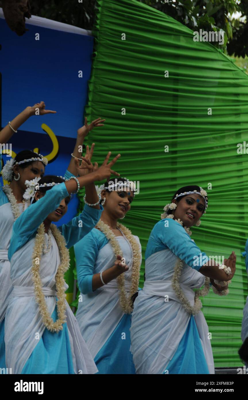 Monsoon dance hi-res stock photography and images - Alamy