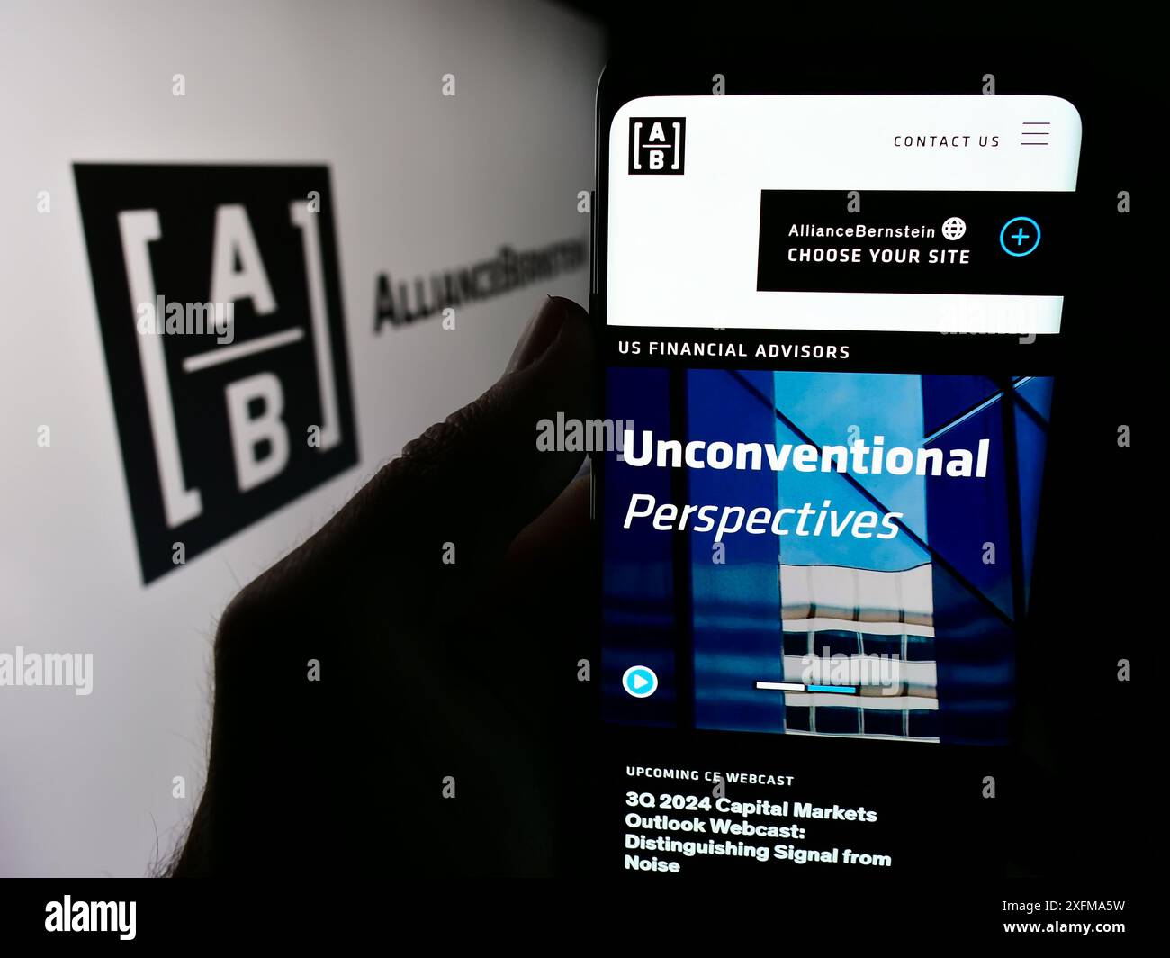Alliancebernstein logo hi-res stock photography and images - Alamy