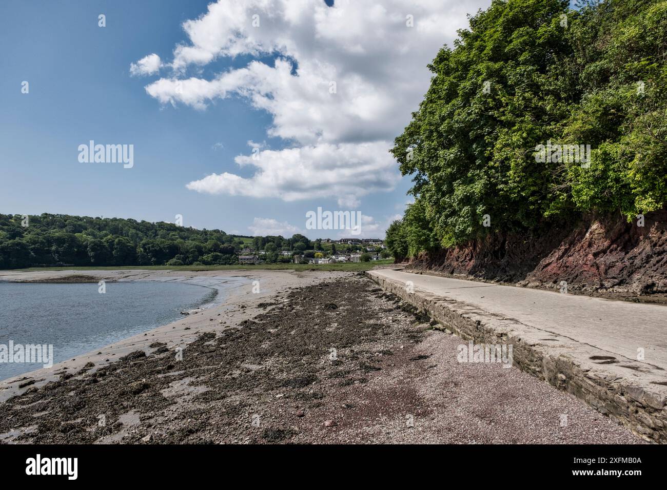 Laugharnes castle hi-res stock photography and images - Alamy
