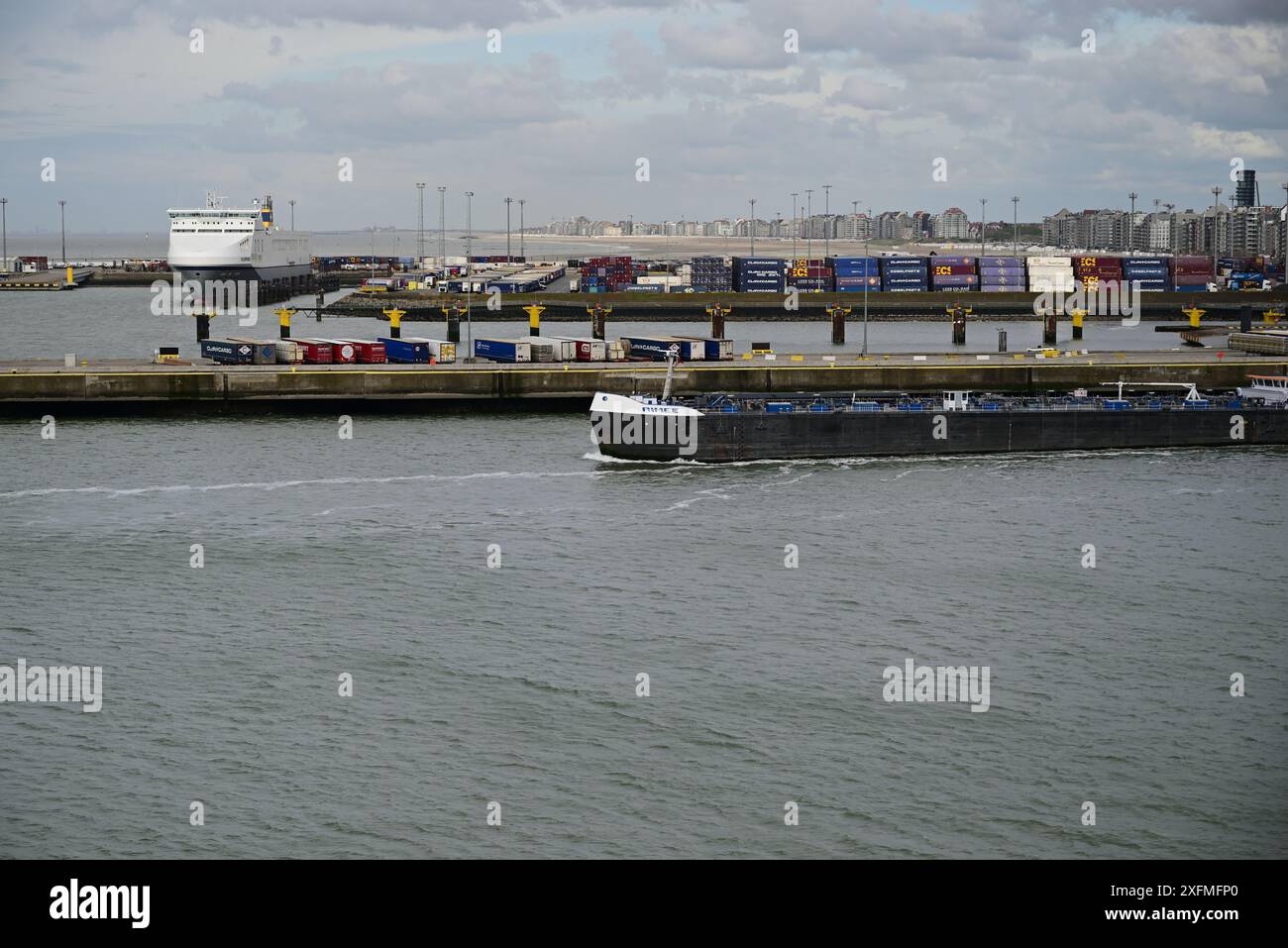 Inland motor tanker Aimee moving through Zeebrugge harbour, On the left ...