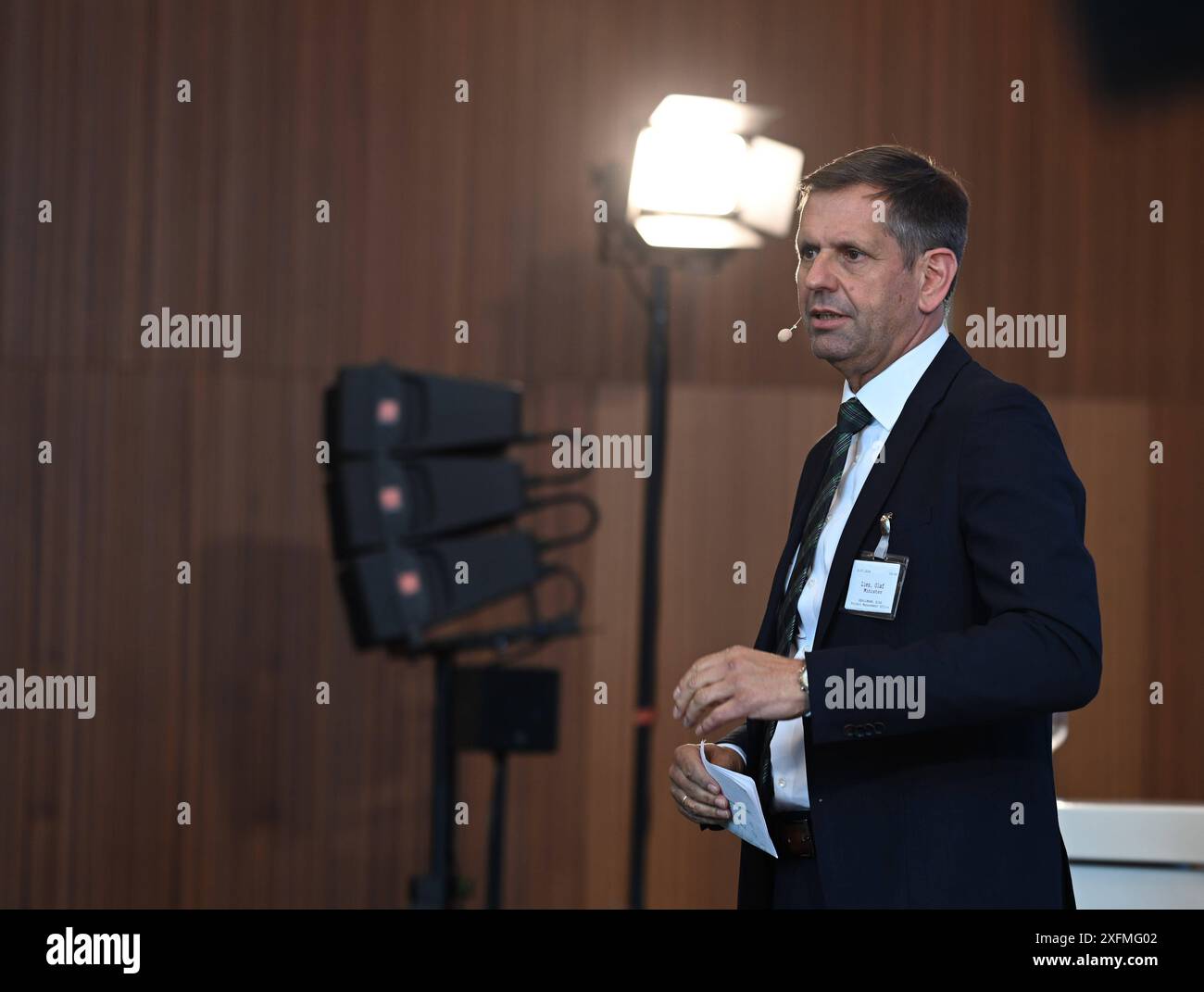 Meyer Werft beginnt mit Bau von Offshore-Konverterplattform Olaf Lies ...