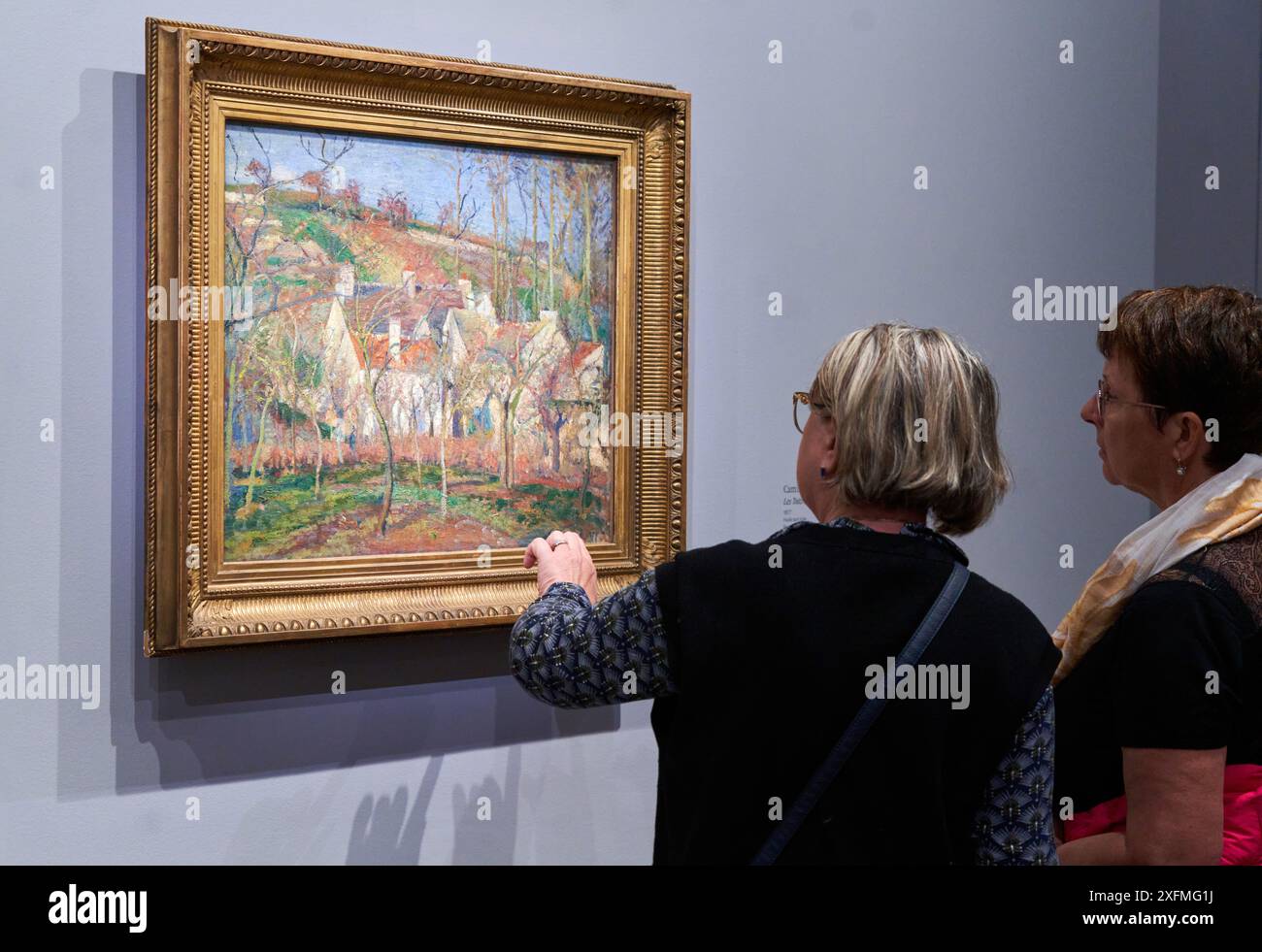 Camille Pissarro (1830-1903), Les Toits rouges, coin de village, effet ...