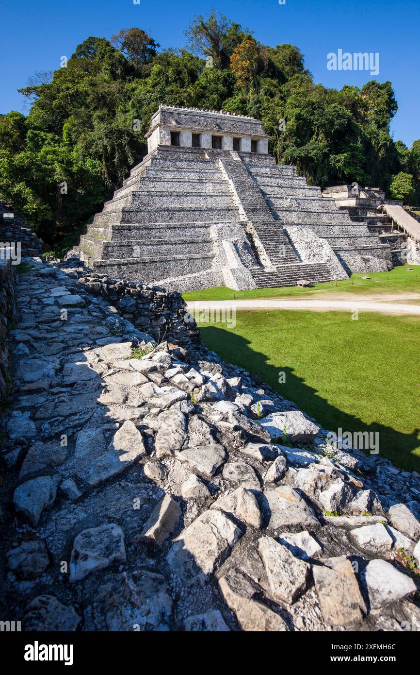 Temple of the Inscriptions, Palenque Mayan ruins, Chiapas, Mexico ...