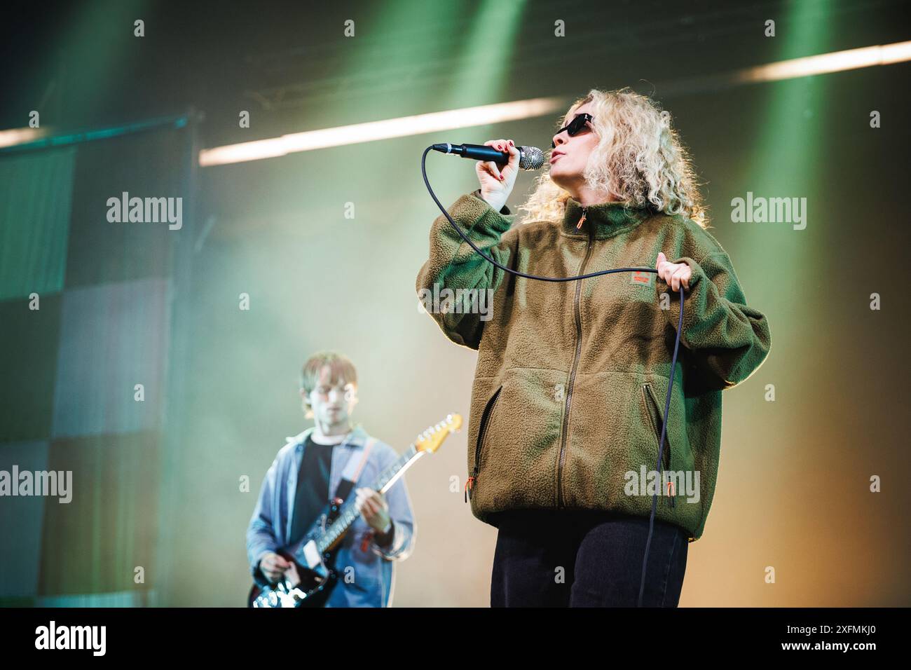 Blondshell show hi-res stock photography and images - Alamy