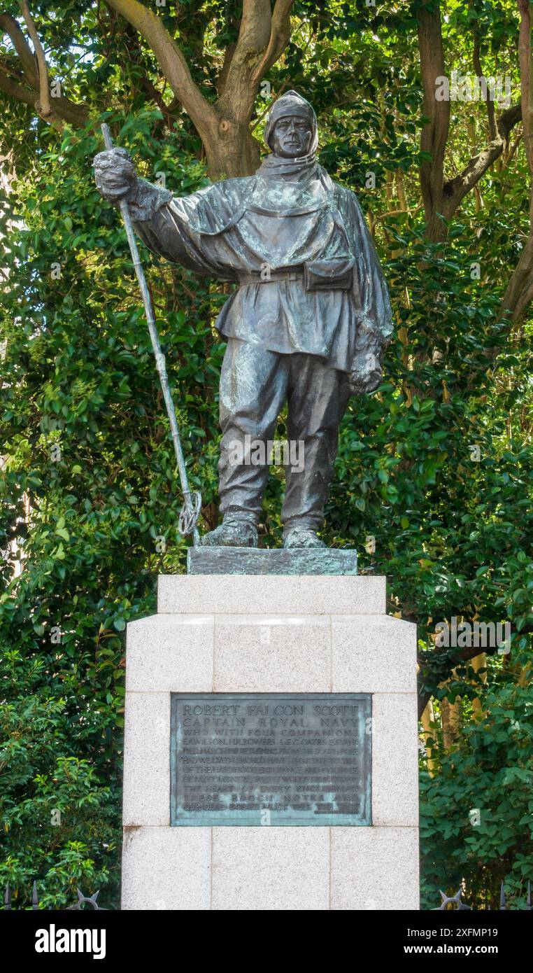The Captain Robert Falcon Scott Statue in Waterloo Place, London Stock ...