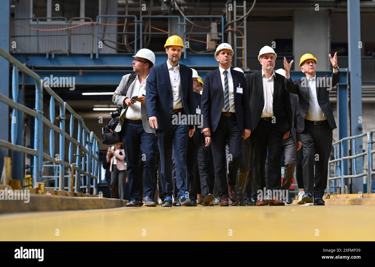 04 July 2024, Lower Saxony, Papenburg: Bernard Meyer (r-l), owner of ...