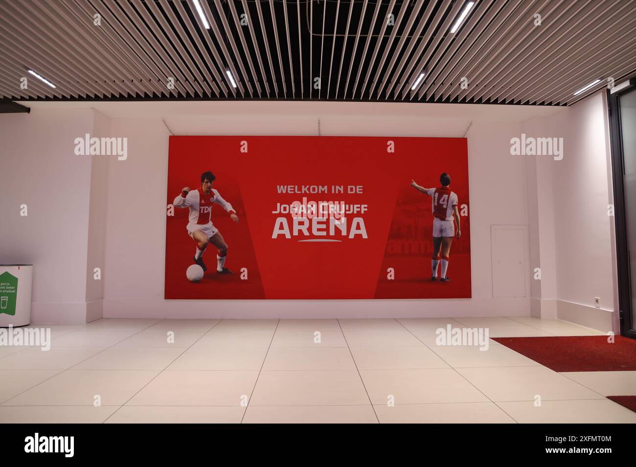 Welkom in de johan cruijff arena hi-res stock photography and images ...
