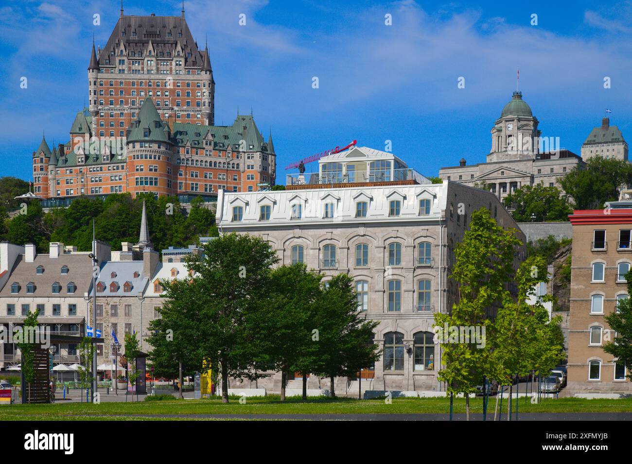 Canada, Quebec City, lower town, Chateau Frontenac Stock Photo - Alamy