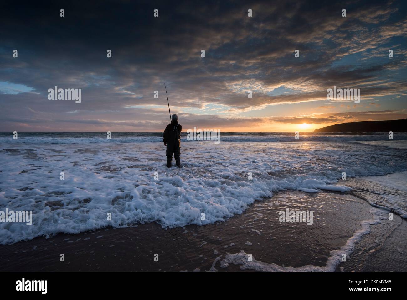 Angler fisherman setting up fishing hi-res stock photography and images ...