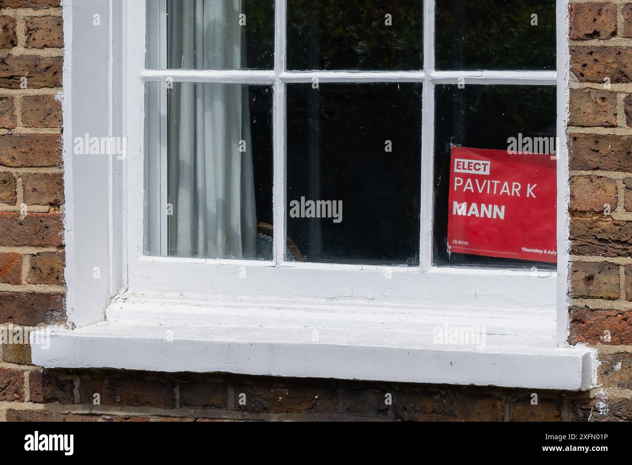 Windsor, UK. 4th July, 2024. A Labour Party poster in support of the ...