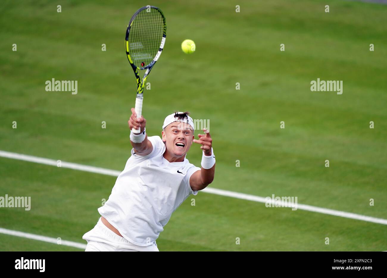 Holger rune wimbledon 2024 hi-res stock photography and images - Alamy