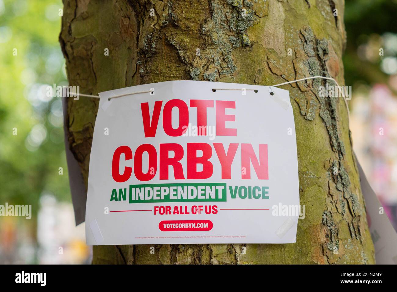 London, UK. 04, JUL, 2024. Vote Corbyn sign on election day at London ...